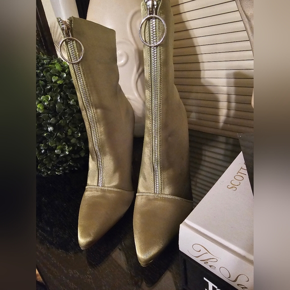 Shoes | Olive Green Zip Front Booties Size 85 | Poshmark